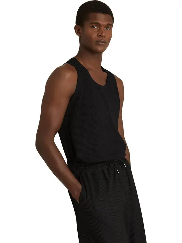 REISS Watson Textured Ribbed Vest - Black