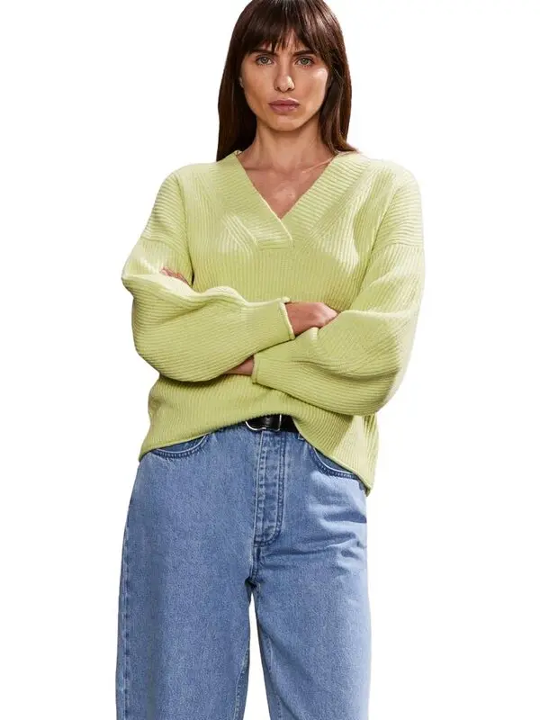 RO&ZO V-neck Long Sleeve Jumper - Lime
