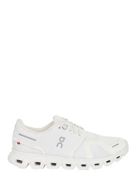 On Cloud Sneakers - White