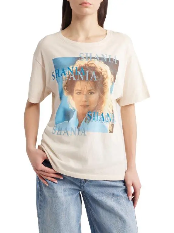 Daydreamer Shania Twain Graphic T-shirt - Dirty White