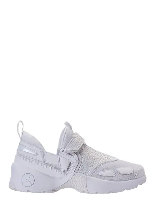 JORDAN Trunner Lx Heiress Sneakers - White/pure Platinum