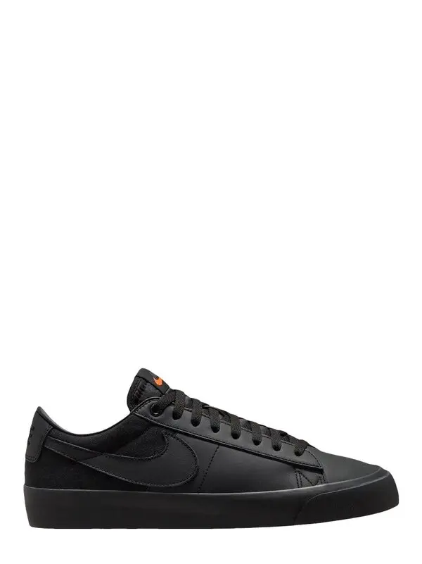 Nike Zoom Blazer Low Pro Gt Iso Sb Sneakers - Black