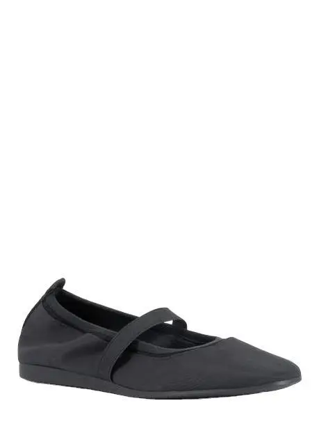 VAGABOND SHOEMAKERS Hillary Ballet Flat - Black