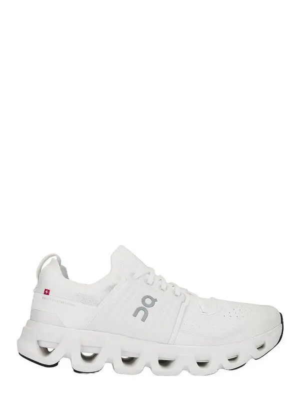 On Cloudswift 4 - White & White