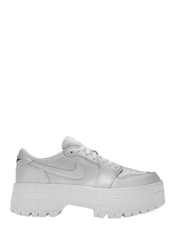 JORDAN 1 Brooklyn Low Sneakers - White/metallic Silver