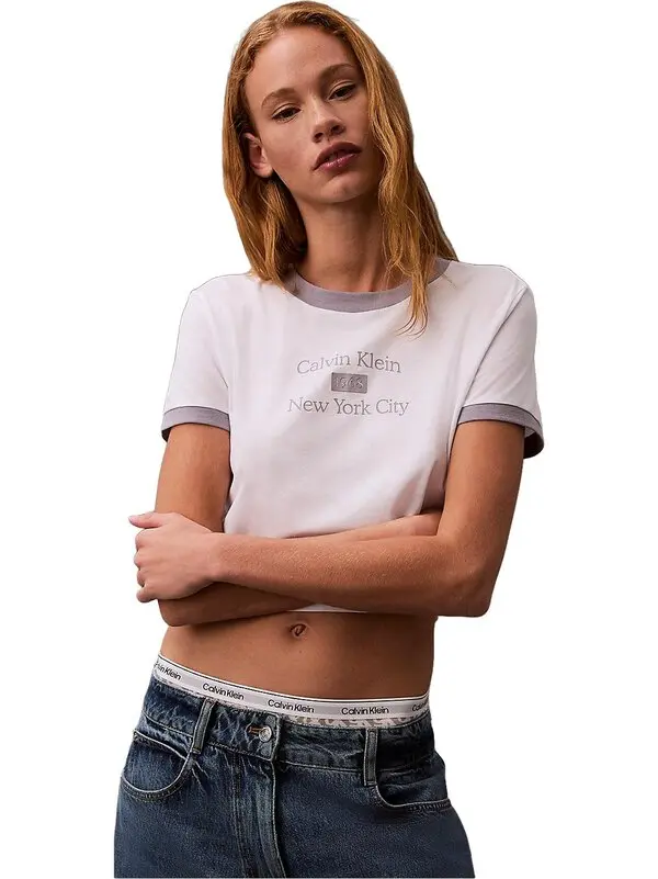 Calvin Klein Logo Graphic Cropped T-shirt - Brilliant White / Lilac Grey
