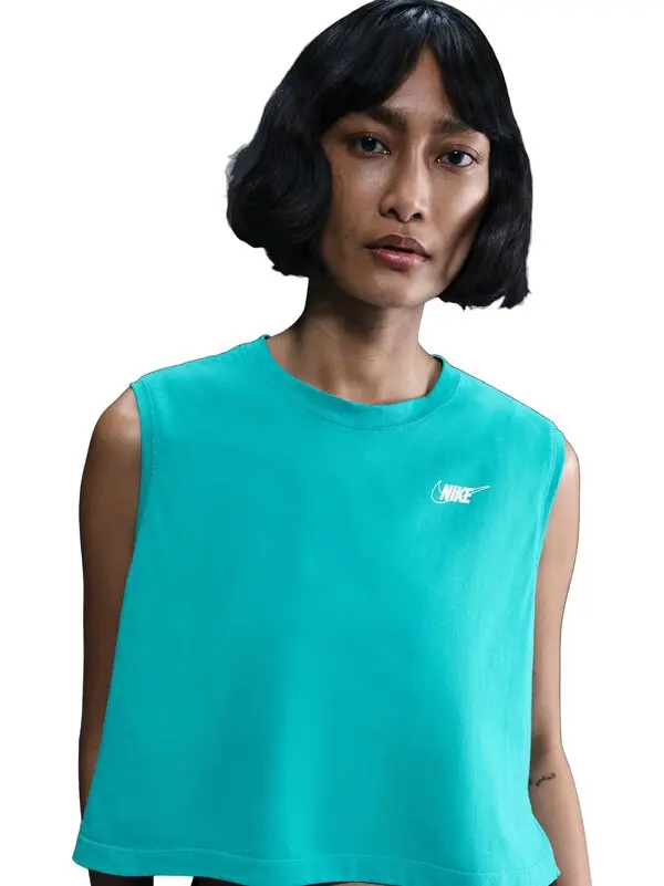 Nike Sportswear Club Sleeveless Cropped Graphic T-shirt - Green