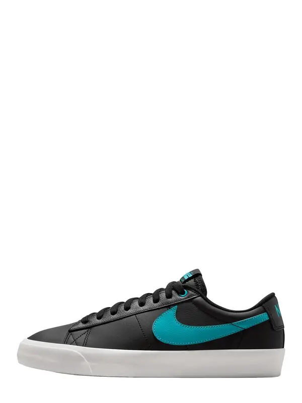 Nike Sb Blazer Low Pro Gt Sneakers - Black