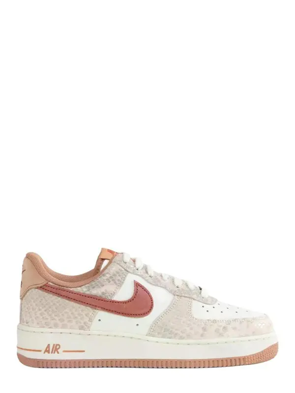 Nike Force 1'07 Lv8 Sneakers - Neutrals
