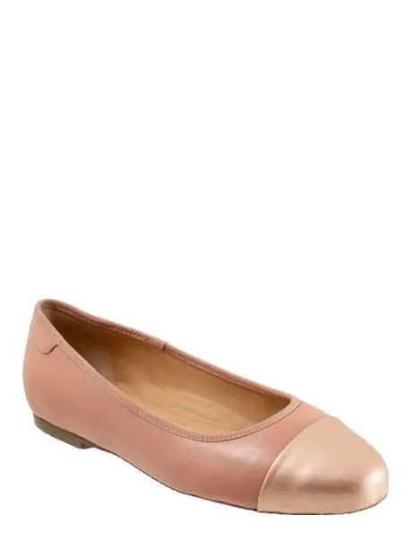 Trotters Clara Cap Toe Flat - Pale Pink/ Champagne