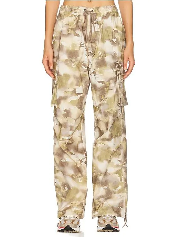 Nike Camo Cargo Pants - Light Orewood Brown & Sail