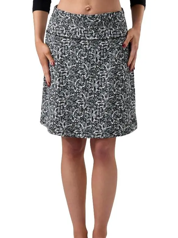 UV SKINZ Knee Length Travel Skort - Black Batik Bloom
