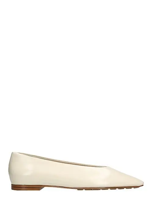 Bottega Veneta Sofia Flat Leather Ballerina Pumps - Bone