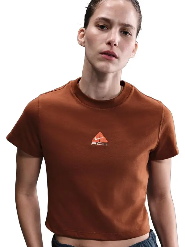 Nike Acg Dri-fit Short-sleeve T-shirt - Brown