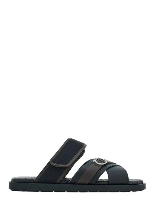 FERRAGAMO Gancini Sandal - Black