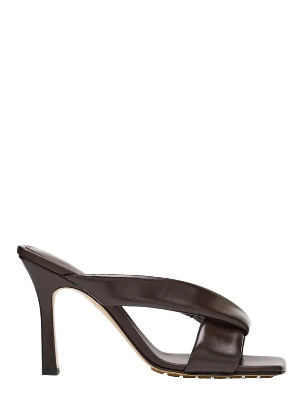 Bottega Veneta Riva Leather Slide Sandals - Fondant