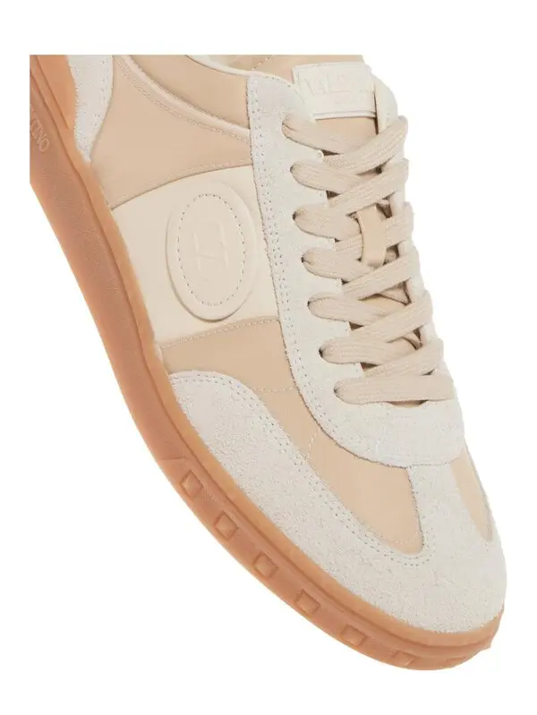Valentino Garavani Upvillage Low Top Sneakers - Ivory