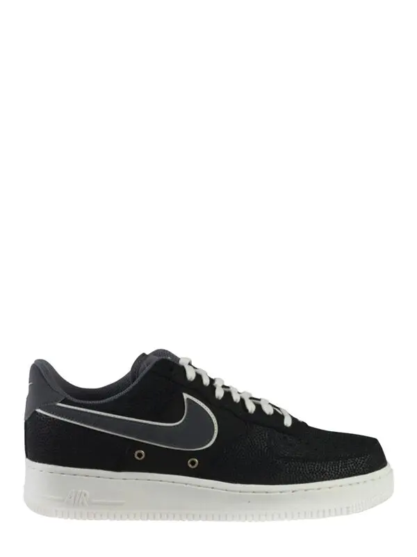 Nike Force 1 Low '07 Lv8 Sneakers - Black