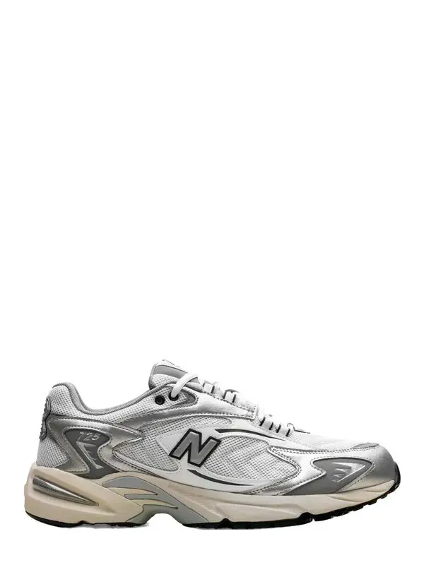 NEW BALANCE 725v1 Metallic Sneakers - Silver