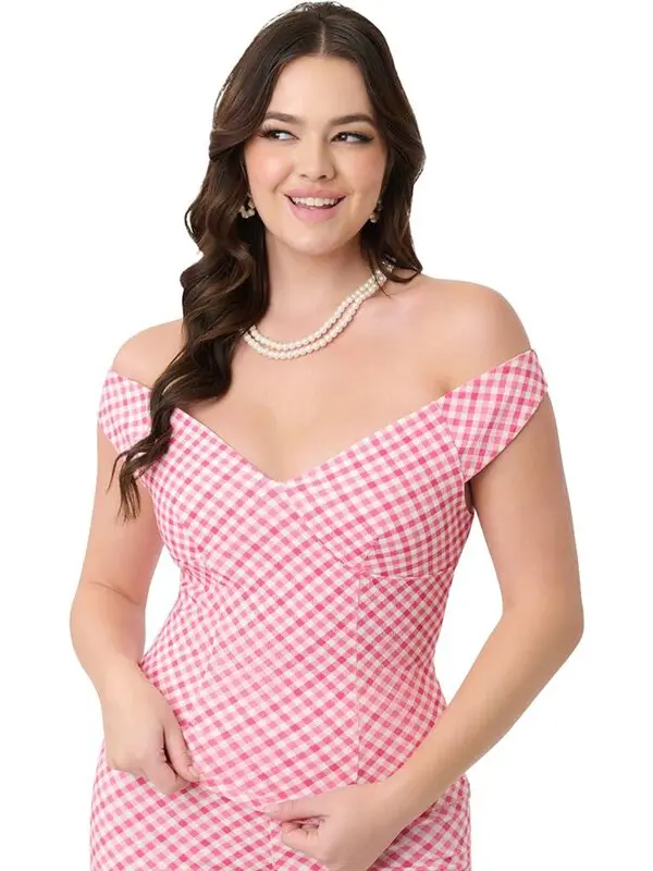 Unique Vintage 1950s Off-the-shoulder Top - Pink Gingham