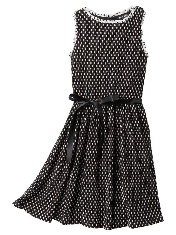 AVA & YELLY Pleated Dot Shift Dress - Black/white
