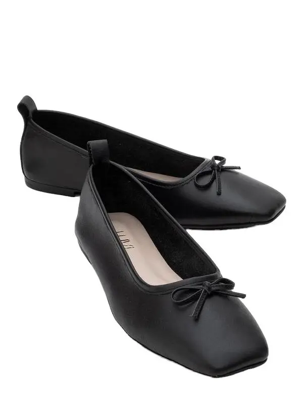 FOREVER & ALWAYS SHOES Sosa Leather Ballet Flats - Black Leather