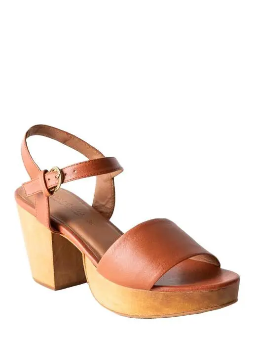 FORTRESS Hannah Platform Clog Sandal - Whiskey