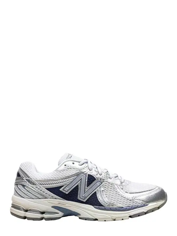 NEW BALANCE 860 V2 Sneakers - White