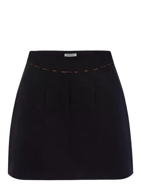 ANNAFOXY High-waisted Tailored Shorts - Black