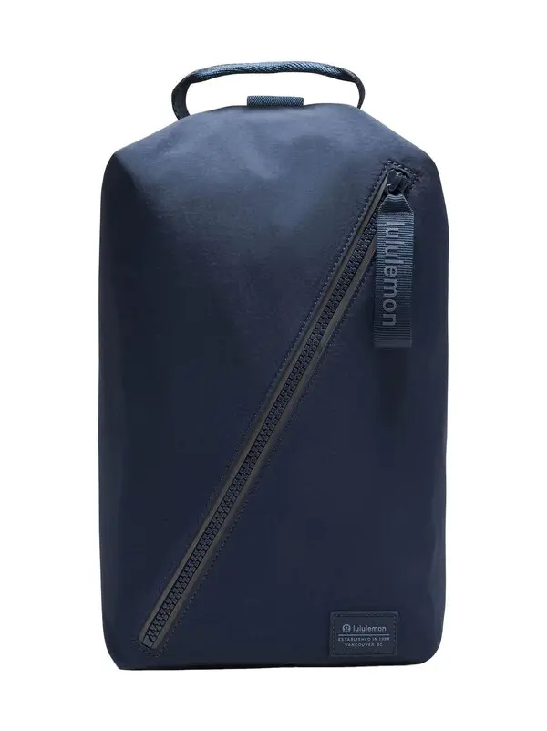 Lululemon Fast Track 2.0 9l Bag - Club Blue