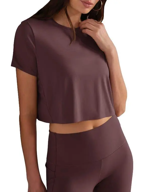 RHONE Serene Crop Performance T-shirt - Deep Mauve
