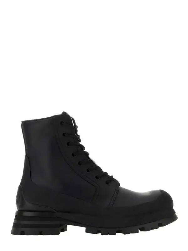 Alexander McQueen Leather Wander Ankle Boots - Black