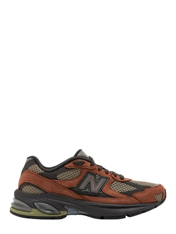 NEW BALANCE Low Top Sneakers - Brown