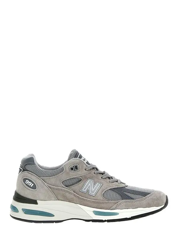 NEW BALANCE 991 Trainers - Grey