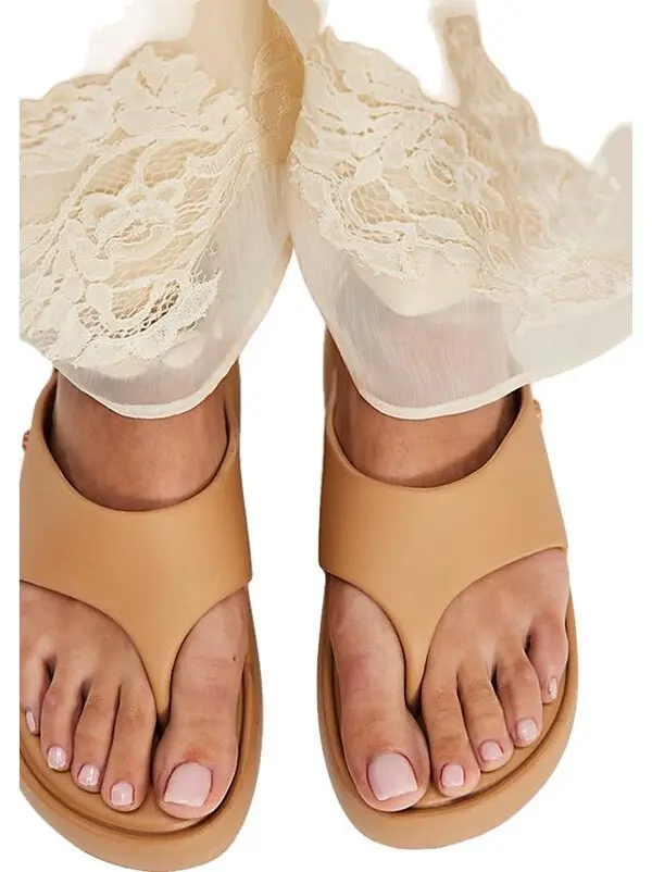 Melissa Free Platform Thong Sandals - Beige