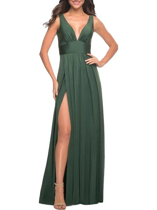 LABOMME Empire Waist Column Gown With Deep V-neckline - Emerald