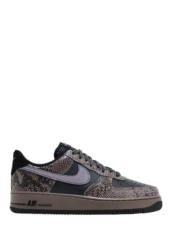 Nike Air Force 1 '07 Lv8 Sneakers - Black
