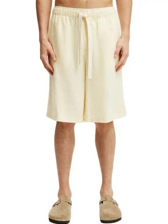 COTTON ON Baggy Linen Short - Yellow