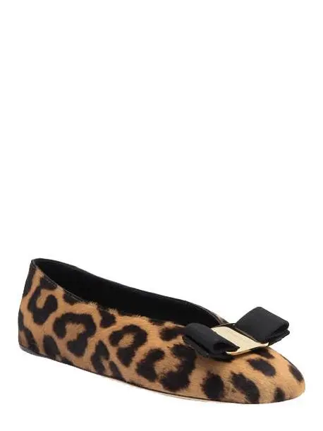 FERRAGAMO Vanna Calf Hair Ballet Flat - Naturale