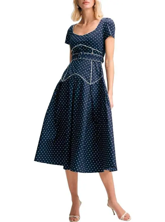 ISAAC MIZRAHI NEW YORK Pleated Belted Fit & Flare Midi Dress - Navy/ White Dot