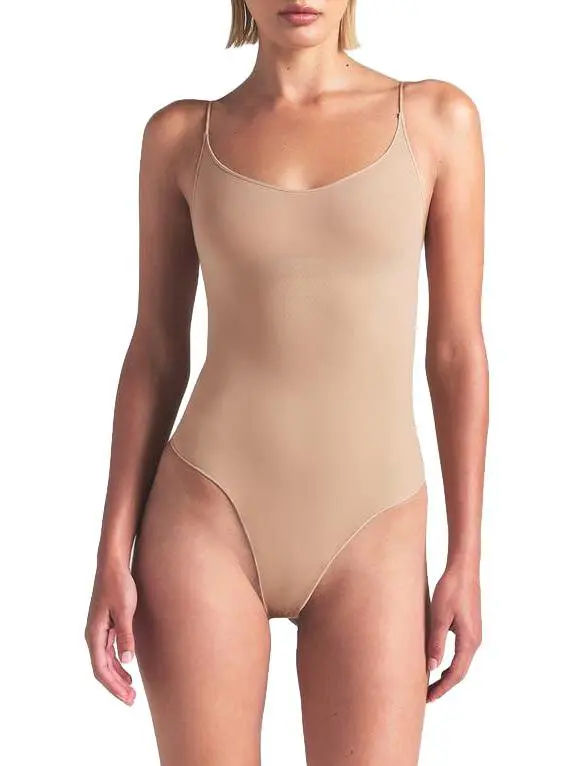 SKIMS Everyday Sculpt Sheer Layer Thong Bodysuit - Clay