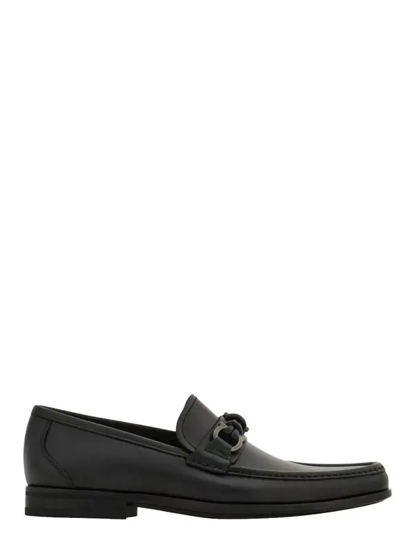 FERRAGAMO Gancini Loafers - Black