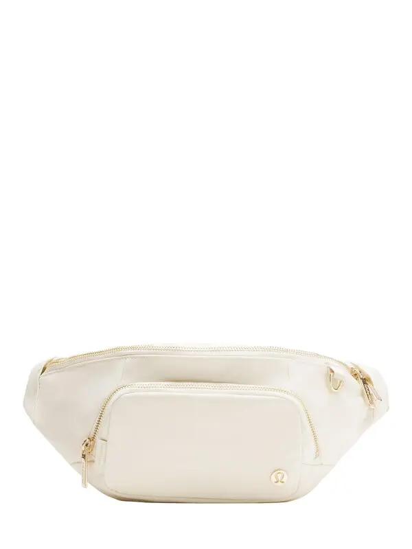 Lululemon Everywhere Belt Bag Extra Large 4l - Light Ivory/gold