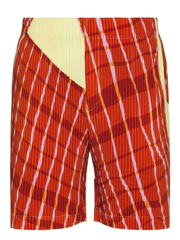 Issey Miyake Windswept Plaid Shorts - Yellow