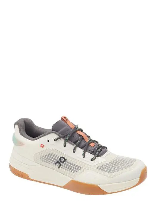 On The Roger Adv Z5 Tennis Shoe - Cream/ Almond