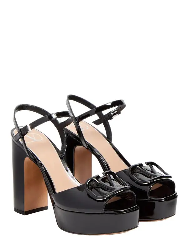 Valentino Garavani Vlogo Signature Platform Sandal - Black