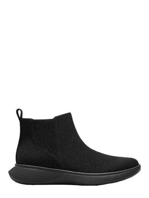 Vivaia Water-repellent Sneaker Boot Sliders - Solid Black