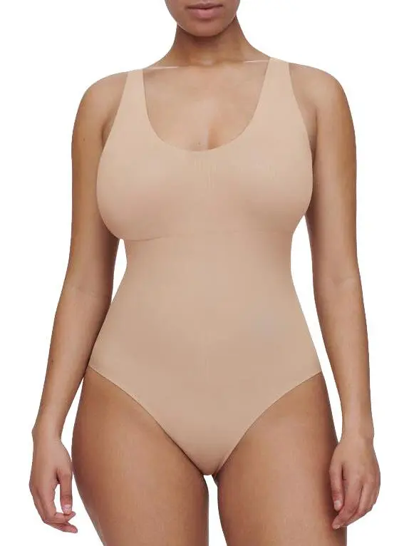 Chantelle Smooth Comfort Sculpting Bodysuit - Clay Beige