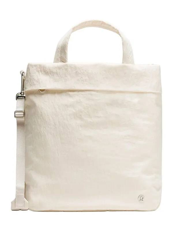 Lululemon On My Level Tote Bag 20l - Light Ivory