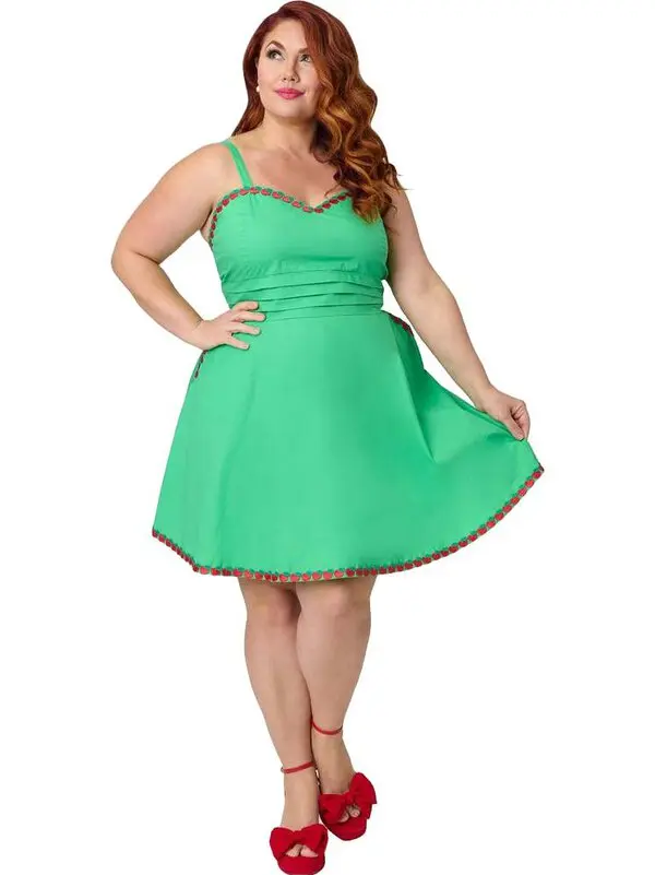 Unique Vintage 1950s Sleeveless Flare Dress - Green W/red Apple Embroidery